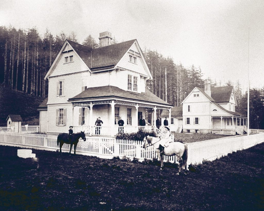 Heceta Lighthouse & Keeper’s House Tours – Oregon Coast Magazine